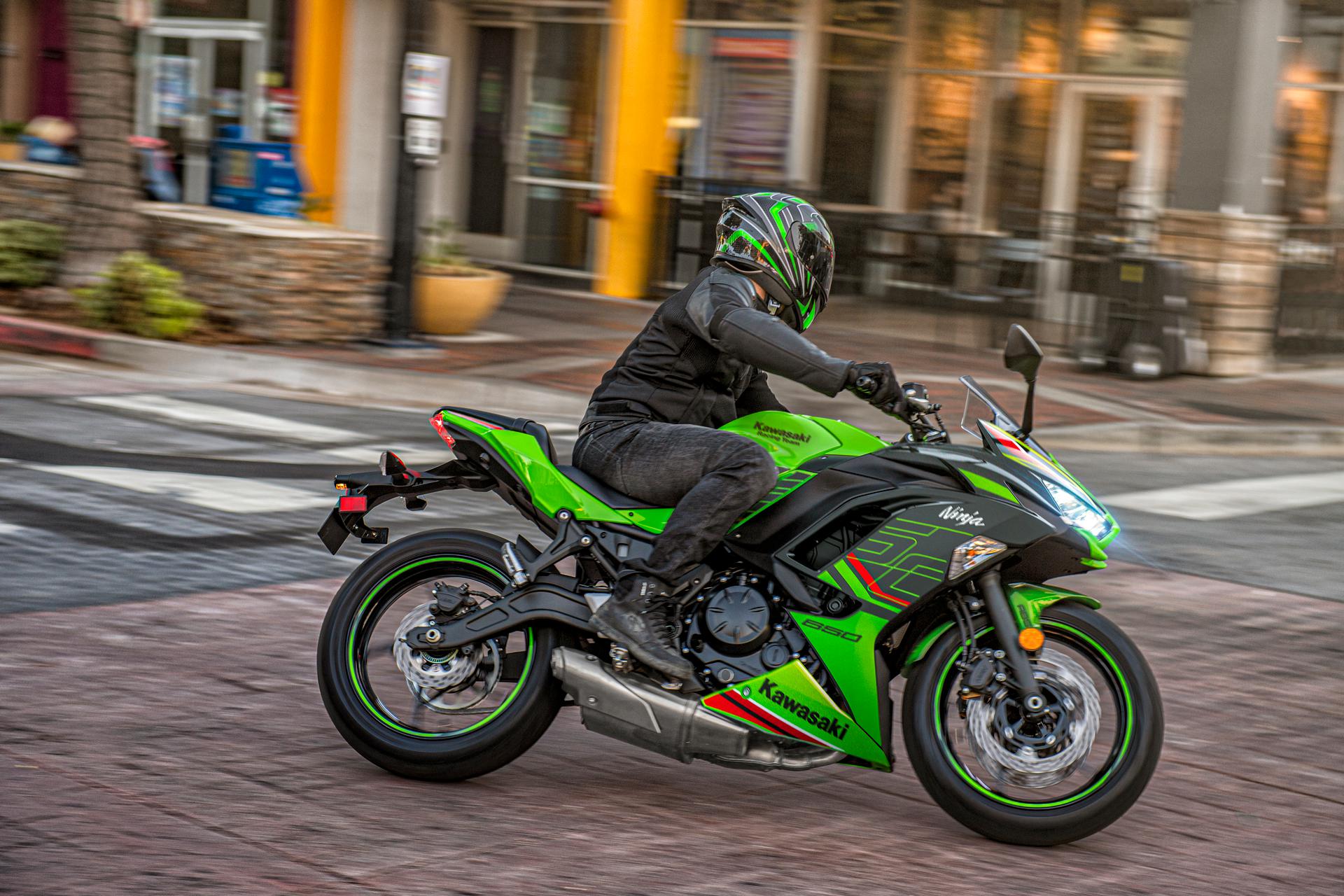 Ninja 650 | 2024 | Kawasaki